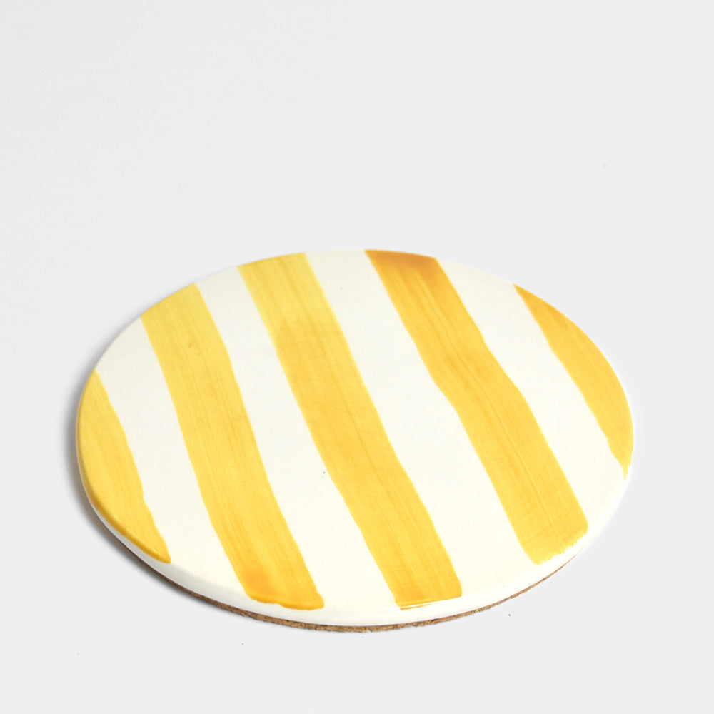 Dessous de plat | Jaune Linhas - Céramique peinte à la main – Céladon Paris